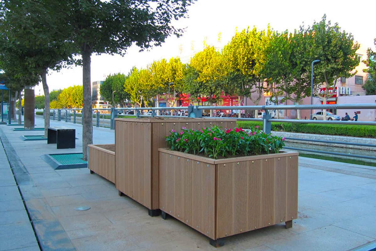 Composite Planter Boxes For Park & Outdoor Use - UNIFLOOR